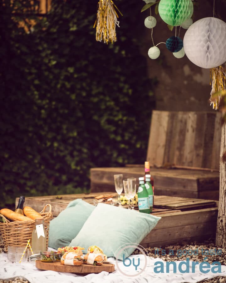 6 Delicious Picnic Recipes for a Perfect Outdoor Feast - By Andrea Janssen