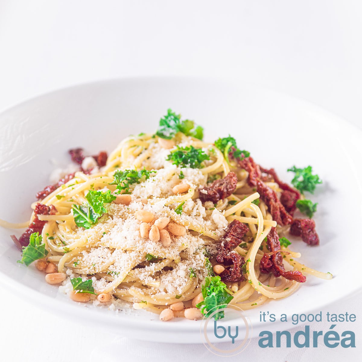 Italian Spaghetti with Ham - By Andrea Janssen