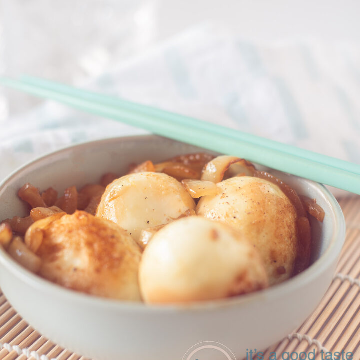Telor Masak {Indonesian spicy eggs} - By Andrea Janssen