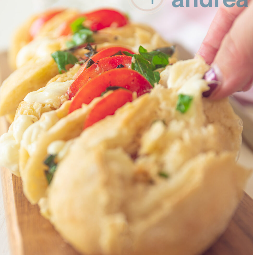 Filled Caprese baguette - By Andrea Janssen