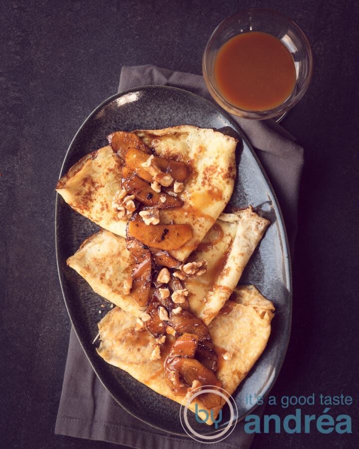 Raclette Dessert : Crêpes with Caramelized Apples - By Andrea Janssen